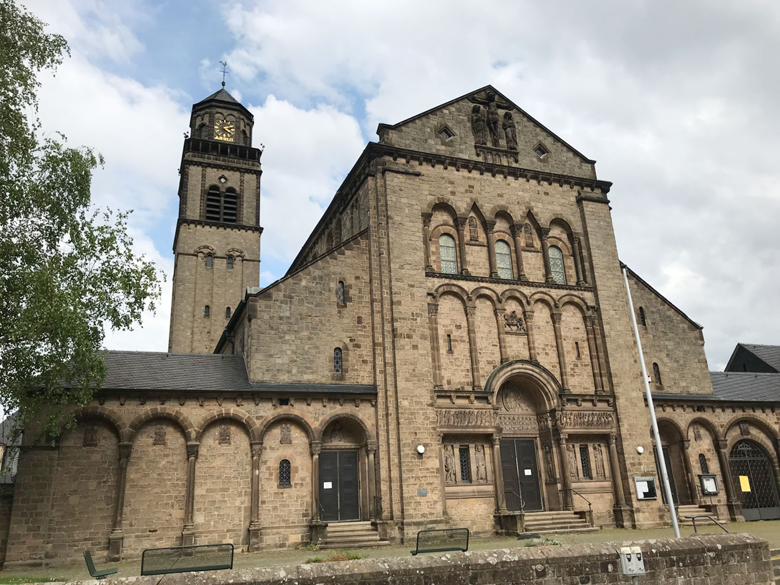 Trierer Original, Eine Stadt - 34 Kirchen